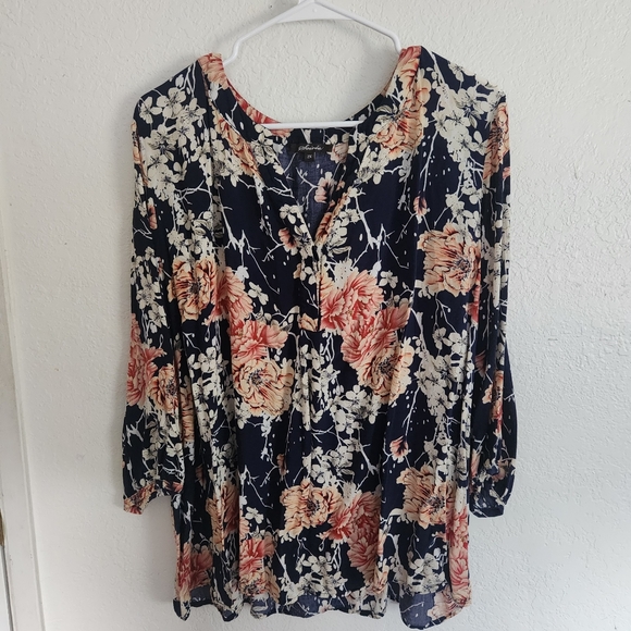 Soiree | Tops | Floral 2x Top | Poshmark